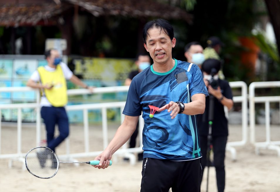 Fun and friendly AirBadminton – BWF Development